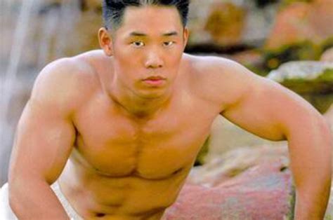 Naked Survivors Nude Survivor Season 6 The Amazon