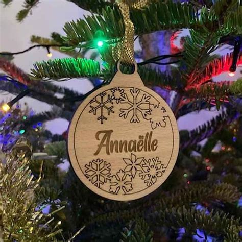 Boule de Noël en bois personnalisée Flocon