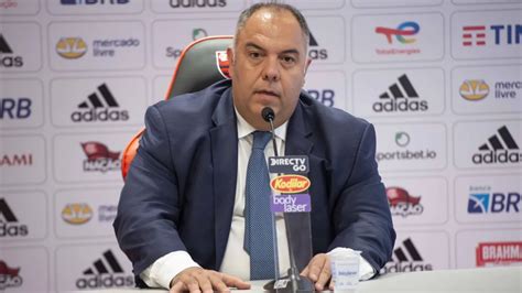 Marcos Braz Vice Presidente Do Flamengo Briga Torcedor Em