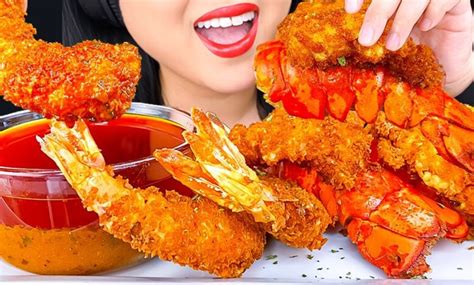 ASMR FRIED LOBSTER JUMBO SHRIMP SEAFOOD BOIL NASHVILLE HOT SAUCE