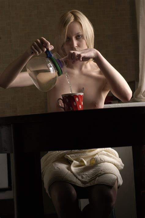 Girl Breakfast By A Fresno Nude Sexy Photo Album
