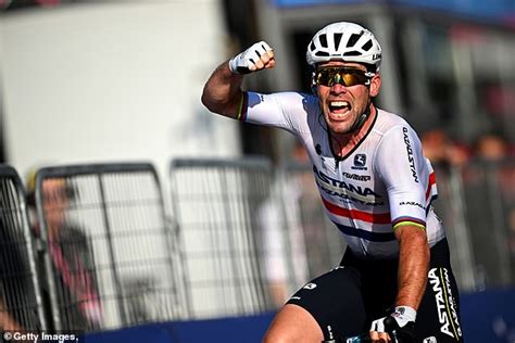 Mark Cavendish Wins Final Stage Of The Giro D Italia As Primoz Roglic