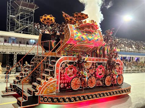 Mocidade Alegre é a campeã do carnaval de São Paulo 2024