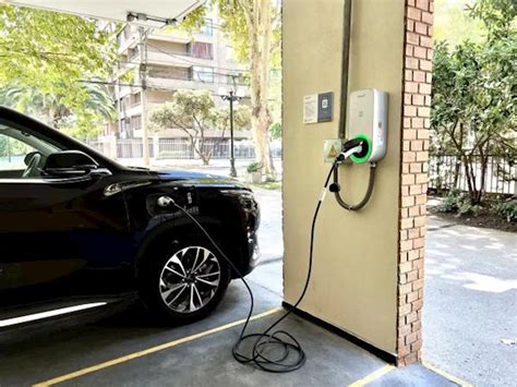 Estos son los puntos de carga para carros eléctricos en Bogotá
