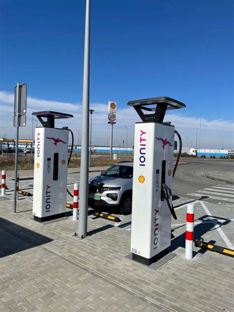 38 nowych stacji ładowania pojazdów elektrycznych w 2023 i 2024 r