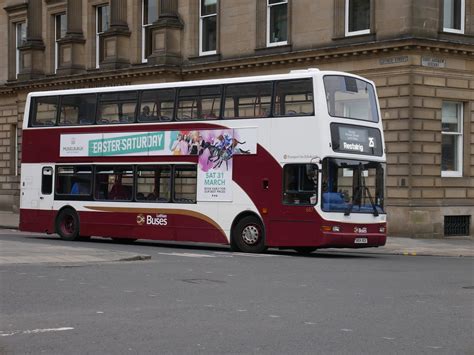 Lothian Dennis Trident SLF Plaxton President SN04AEA 687 O Flickr