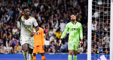Liga le Real Madrid écrase Valence