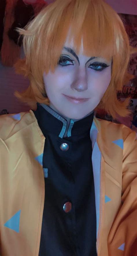 Zenitsu Cos Demon Slayer Kimetsu No Yaiba Amino
