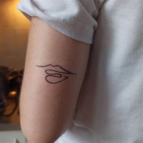 Tatuaggio Etna Significato Idee E Costi Inkme Tattoo Blog