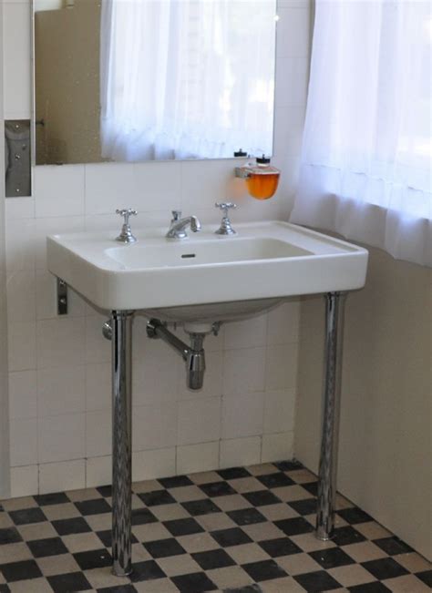Pin On Home Idea Bathroom Interior Design Bathroom Design Bathroom