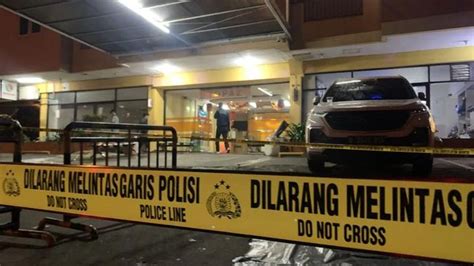 Fakta Fakta Kasus Dugaan Bunuh Diri Satu Keluarga Di Jakut KampoengNgawi
