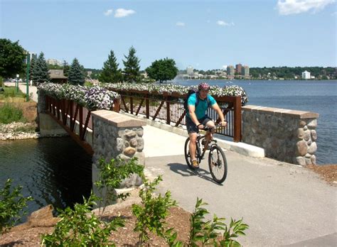 Prefabricated Pedestrian Bridges Hiking Trail Bridges