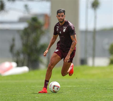 Athletico Discreto Na Primeira Janela De Transfer Ncia E Soma Seis