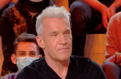 Je suis sorti avec la mère et la fille Benjamin Castaldi se lâche