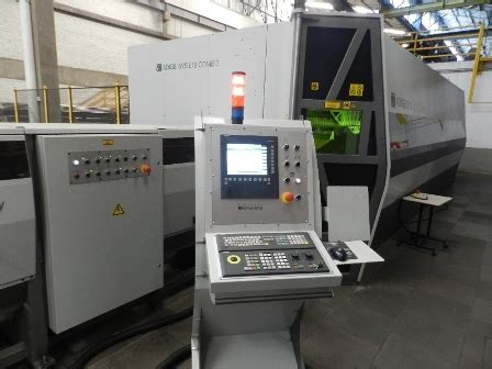 MÁQUINA DE CORTE A LASER BLM 3000 WATTS FIBRA ÓTICA Operatrix