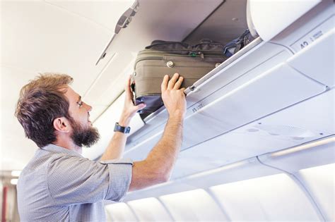 Documento individuare scremare si può portare la borraccia in aereo