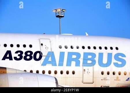 Auslieferung des ersten Airbus A380 des weltweit größten