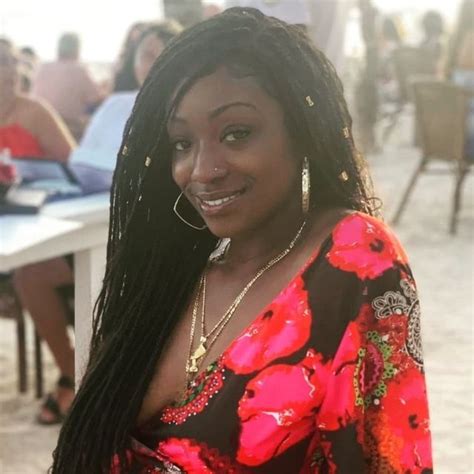 Tyana Yanalarise On Threads