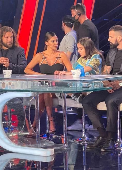 La vincitrice di Amici 20 Giulia Stabile a Tu sì que vales stesso