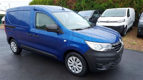 RENAULT EXPRESS VAN BLEU 1 5 BLUE DCI 95CH CONFORT CLIM RENAULT 10066