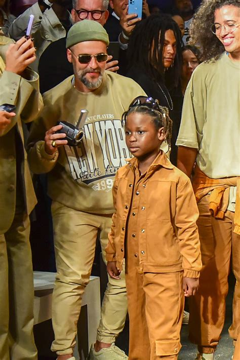 Foto Bless Filho De Giovanna Ewbank E Bruno Gagliasso Desfilou Pela