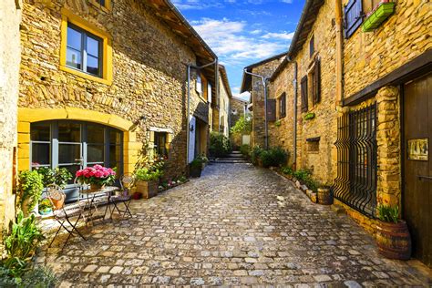 Les 12 plus beaux villages de la région Auvergne Rhône Alpes