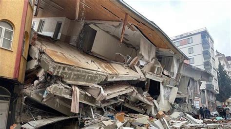 HATAY DEPREMİNDE YIKILAN BİNA VAR MI Resmi açıklama geldi 6 4 ve 5