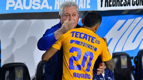 Javier Aquino no juega con la historia del Clásico Regio ClaroSports