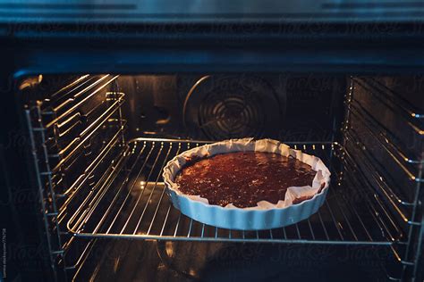 Chocolate Cake Baking In The Oven Del Colaborador De Stocksy Lumina