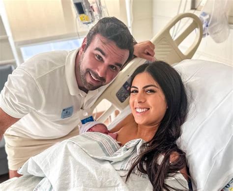 Adriana Paniagua se convierte en mamá por segunda vez Vos TV
