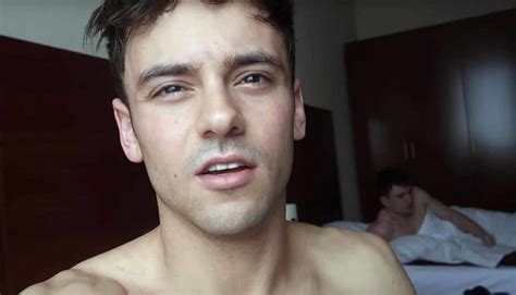 Tom Daley In Mutande Mette In Mostra Un Pacco Notevole BitchyX