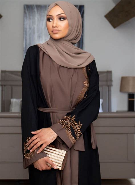 Buy Our Stunning Black Closed Abaya With Pretty Gold Pearl Lace