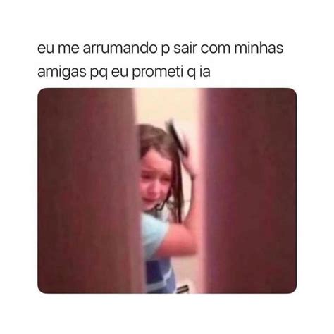 Quando eu entrava pra beber água e minha mãe não deixava eu voltar pra