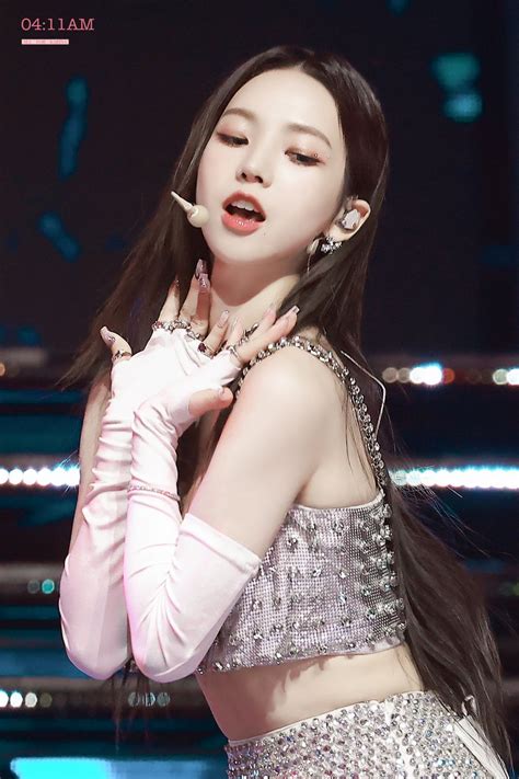 04 11AM on Twitter 221224 SBS 가요대전 KARINA 카리나 aespa 에스파