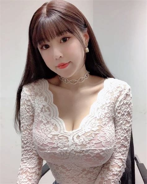 朱可儿Flower zhu ke er 中国武汉模特G奶甜心 爱看INS