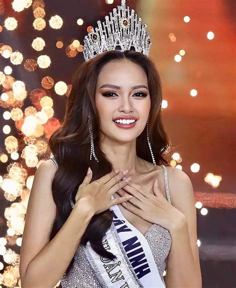 Huỳnh Thị Thanh Thủy khép lại kỷ lục 11 người đẹp lên ngôi Hoa hậu