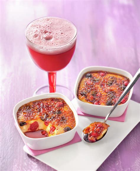 Clafoutis Aux Fruits Rouges Et Biere Aux Fruits Rouges Summer Fruit