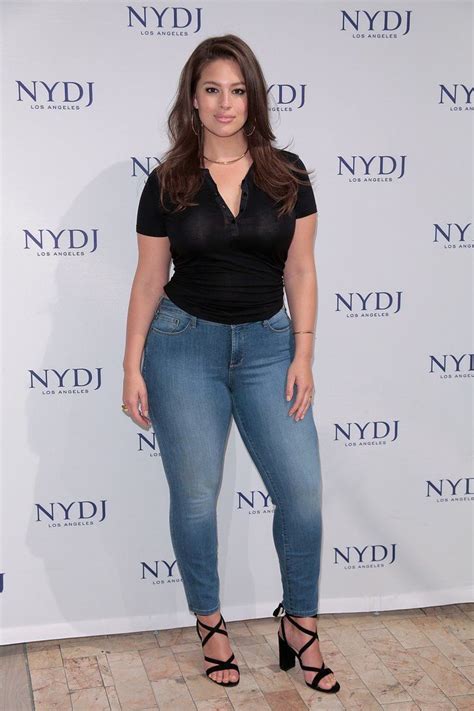 Ashley Graham On The 4 Jeans Updates Every Curvy Girl Should Try Ashley Graham Style Fashion