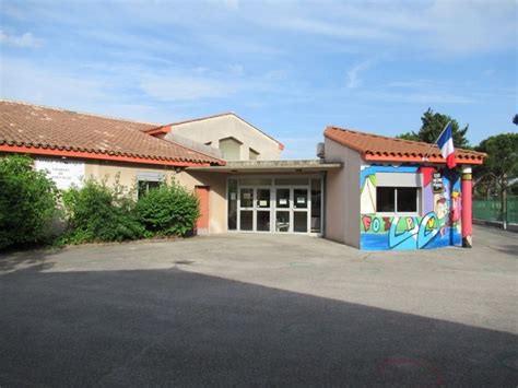 Ecole Catholique Saint Charles De Foucauld Le Pontet Avignon