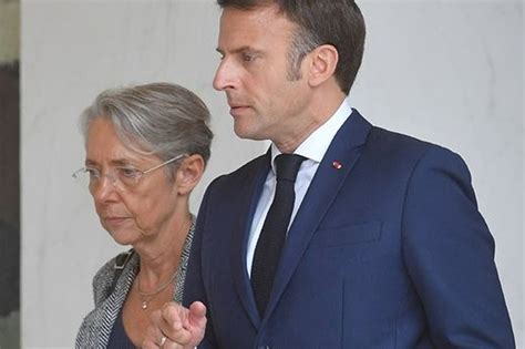France L opposition dénonce le resserrement de la Macronie