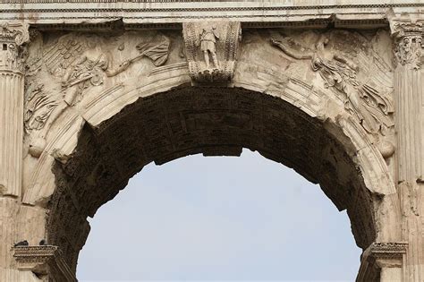 Augusto El Arco De Tito