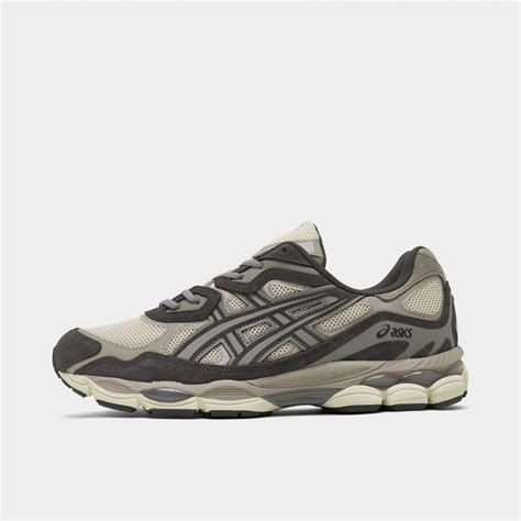 Dessus en mesh respirant avec détails inspirés de la chaussure MC Plus