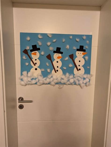 Ausmalbild Schneemänner basteln Kostenlose Malvorlagen bei Gratis