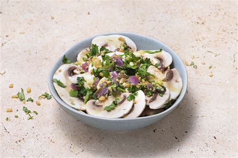 Salade De Champignons Coriandre Et Noisettes Frichti 105 G La