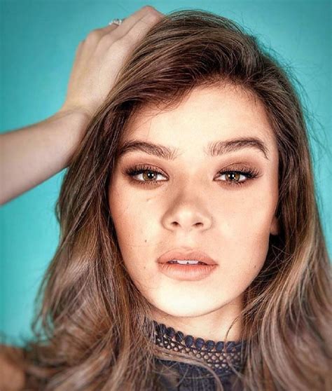 Famosas Mundial On Twitter RT FamosasMundial2 Hailee Steinfeld