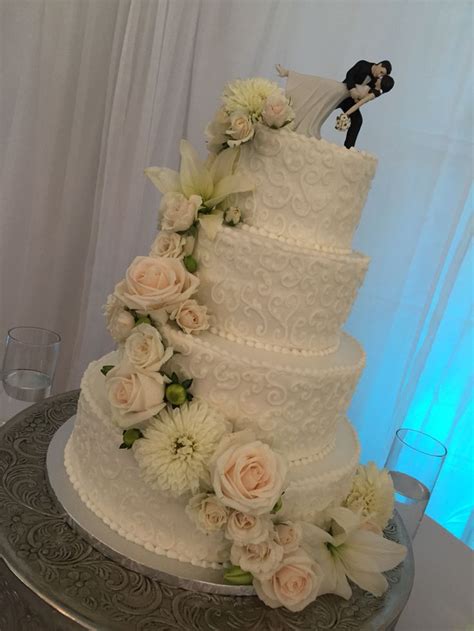 17 Best Images About Wedding Cakes On Pinterest Fresh Flowers