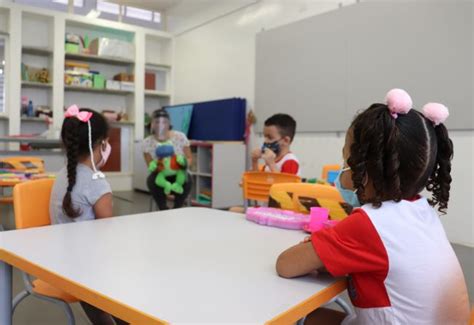 Notícia Aulas da rede municipal iniciam nesta terça feira de maneira
