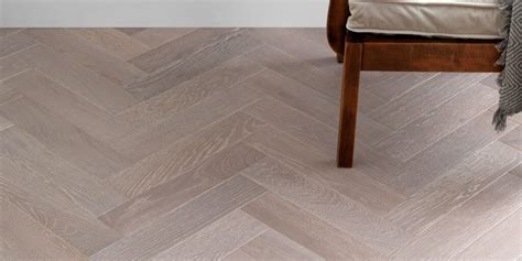 Highclere Natural Oak Woodpecker Flooring