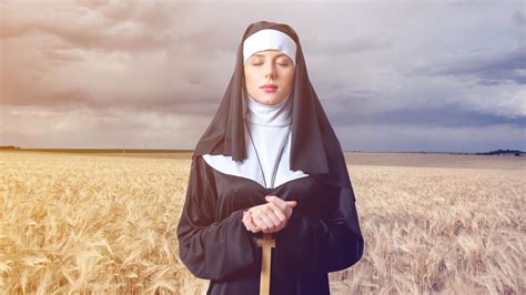 Balık Etli Olgun Sarisin Turk Manastırda Rahibe Papazla Forced pornosu
