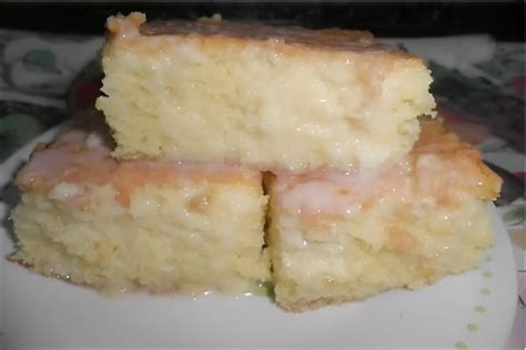 Receita de bolo gelado e embrulhado em papel alumínio fácil de fazer e